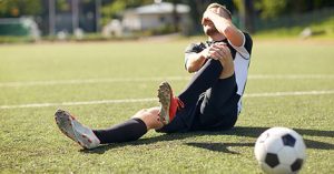 Signs your knee injury could be serious | Dr Geier