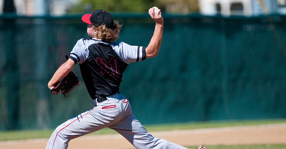 Olecranon stress fracture: Treatment and prevention of this pitching ...